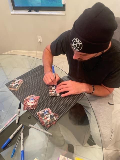 pictures from previous signings – Perry Sports Legends